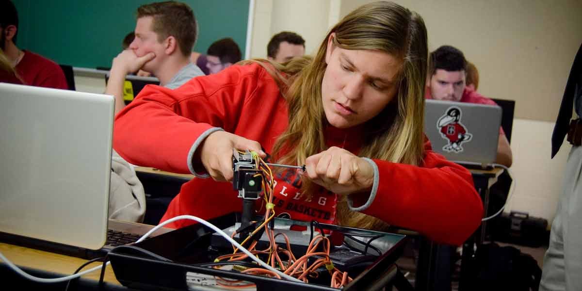 Degree in Electrical Engineering - Majors & Programs | Benedictine College